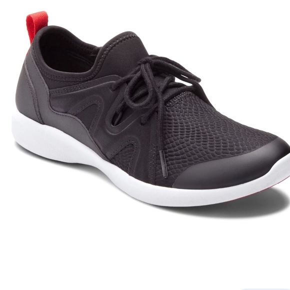 Vionic | Shoes | Vionic Storm Black Sneakers | Poshmark